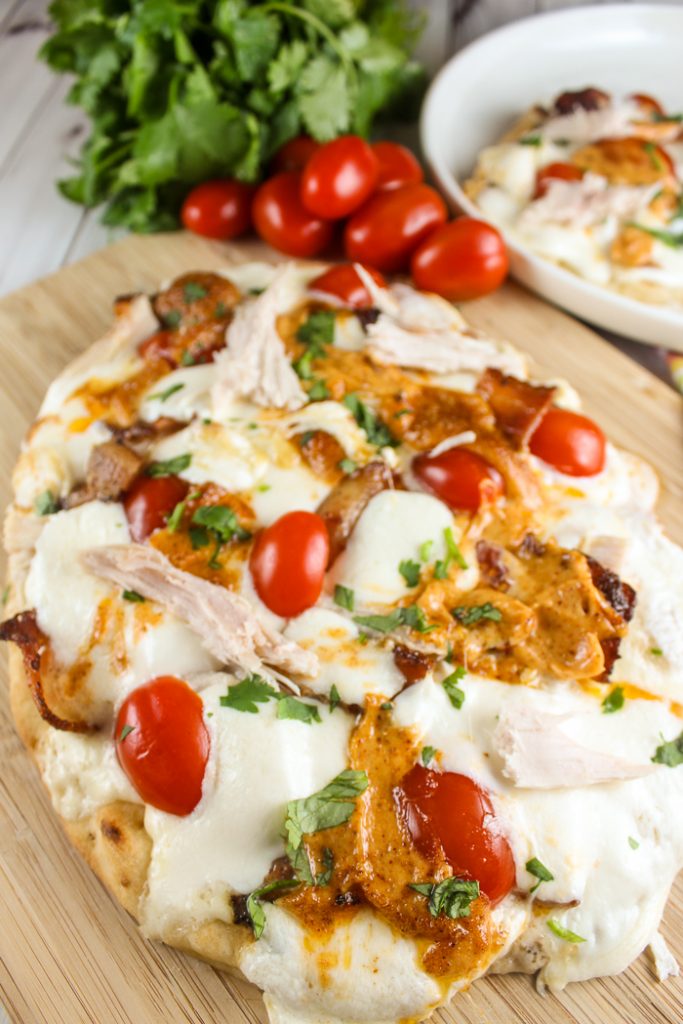البيتزا المقلدة Panera Flatbread: Chipotle Chicken & Bacon - Saveurs & Créations