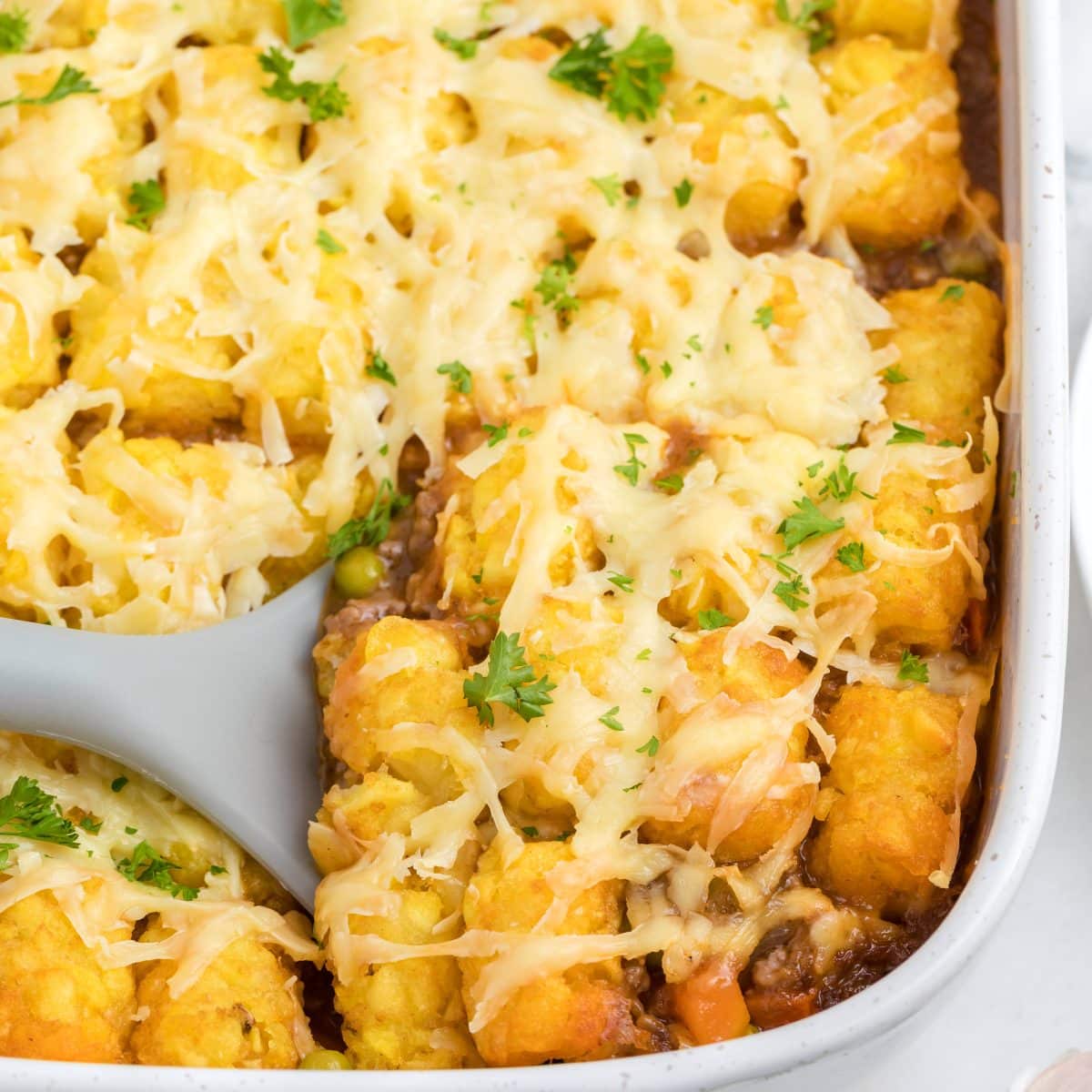 Shepherd's Pie Tater Tot Casserole - Saveurs & Créations