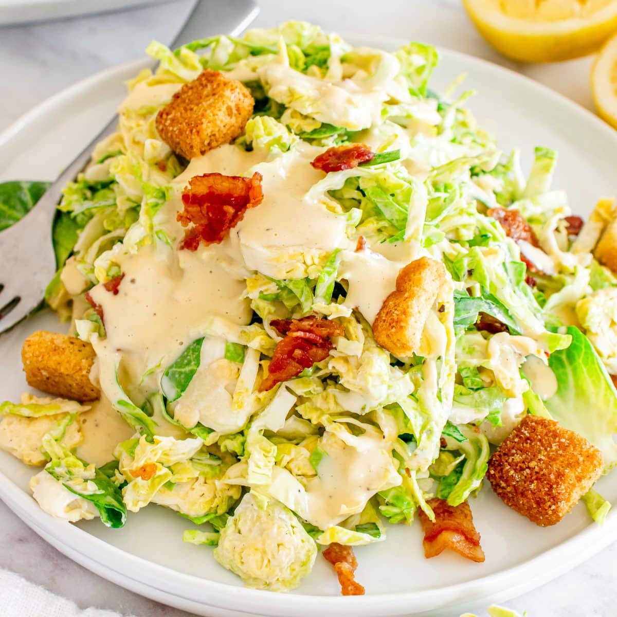 Brysselkål Caesar sallad - Saveurs & Créations